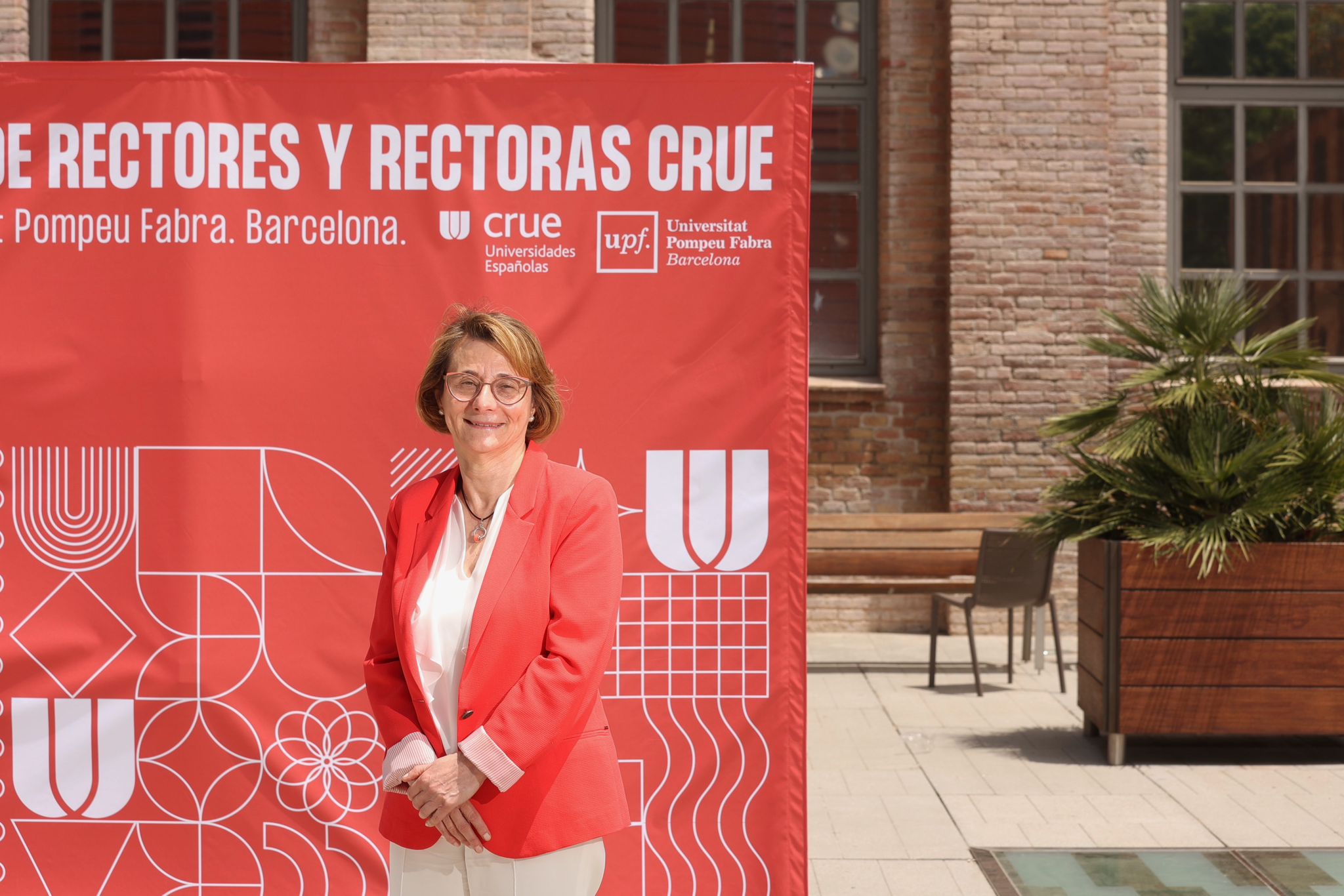 La Asamblea General de CRUE respalda la reelección de la rectora Eva Alcón como presidenta por ...